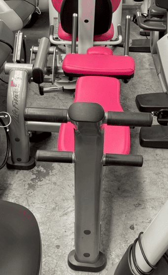 Life Fitness Signature Ab Crunch Bench | Grays Fitness