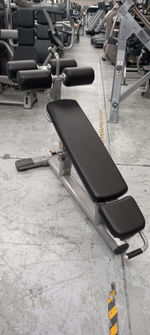 Life Fitness Adjustable Decline/Abdominal Bench | Grays Fitness