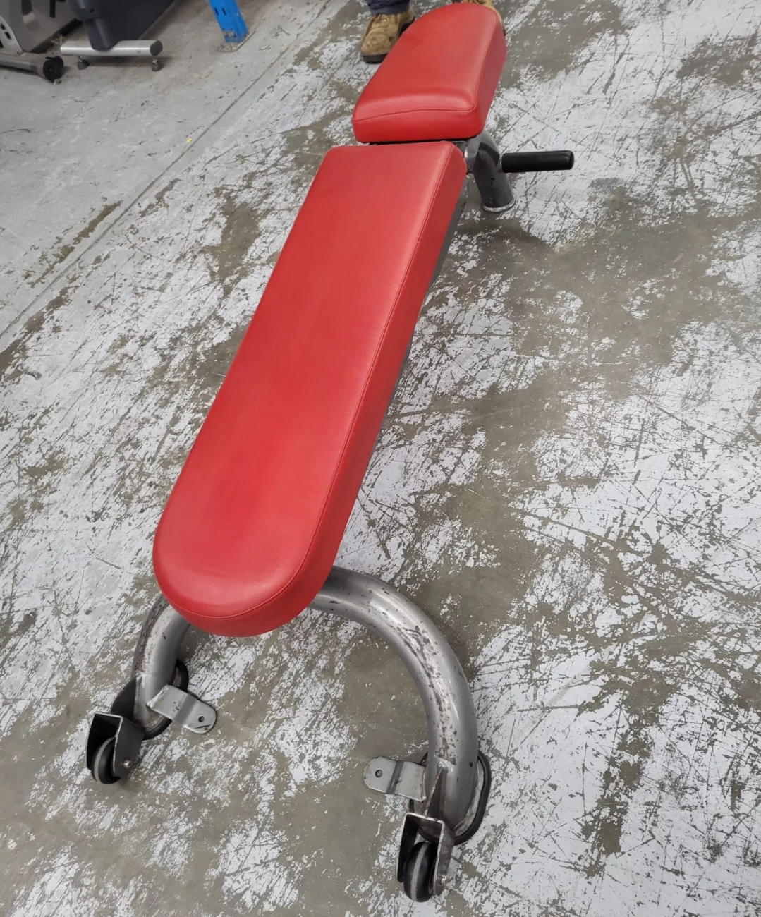 Matrix Aura Flat Bench | Grays Fitness