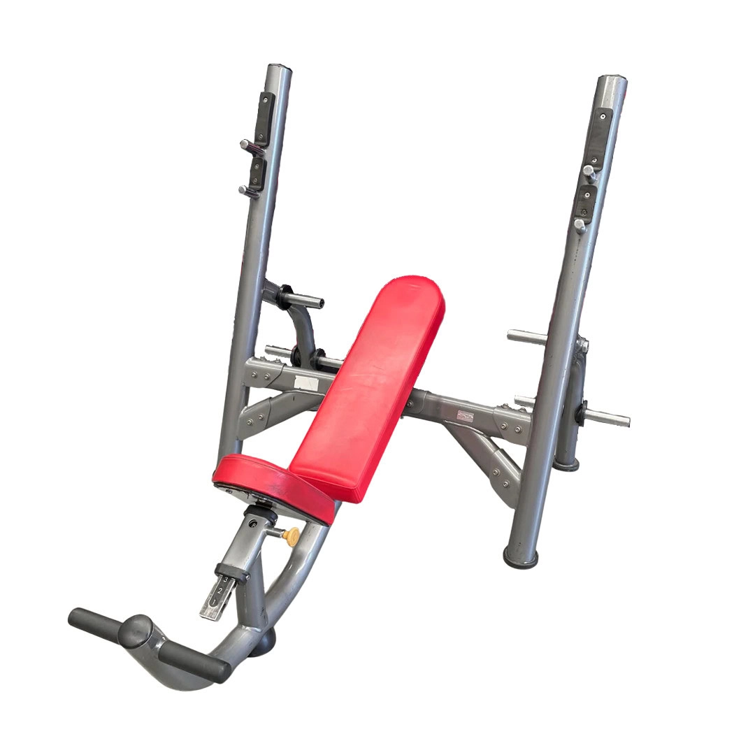 Matrix Olympic Incline Bench | Grays Fitness