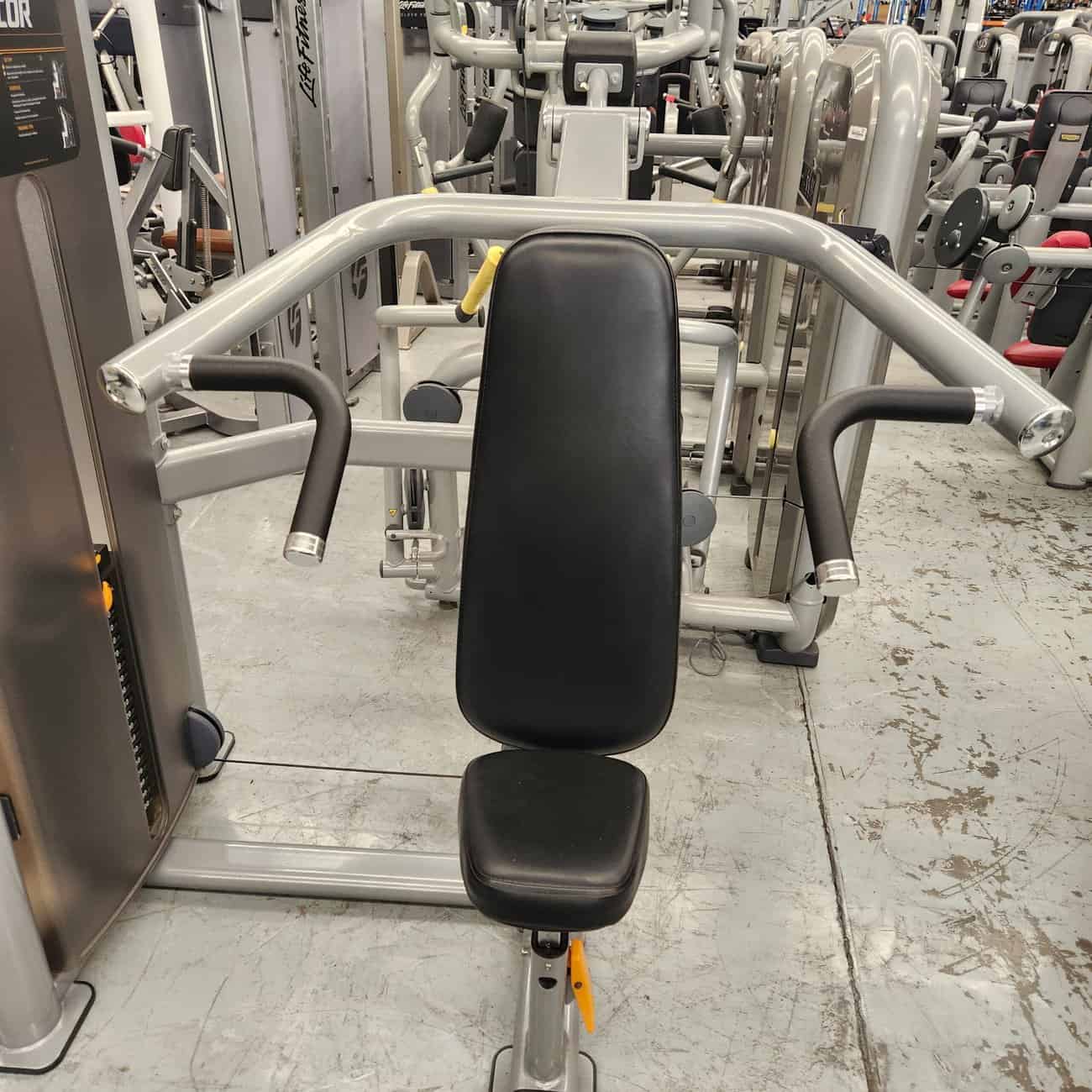 Precor Vitality Series Shoulder Press | Grays Fitness